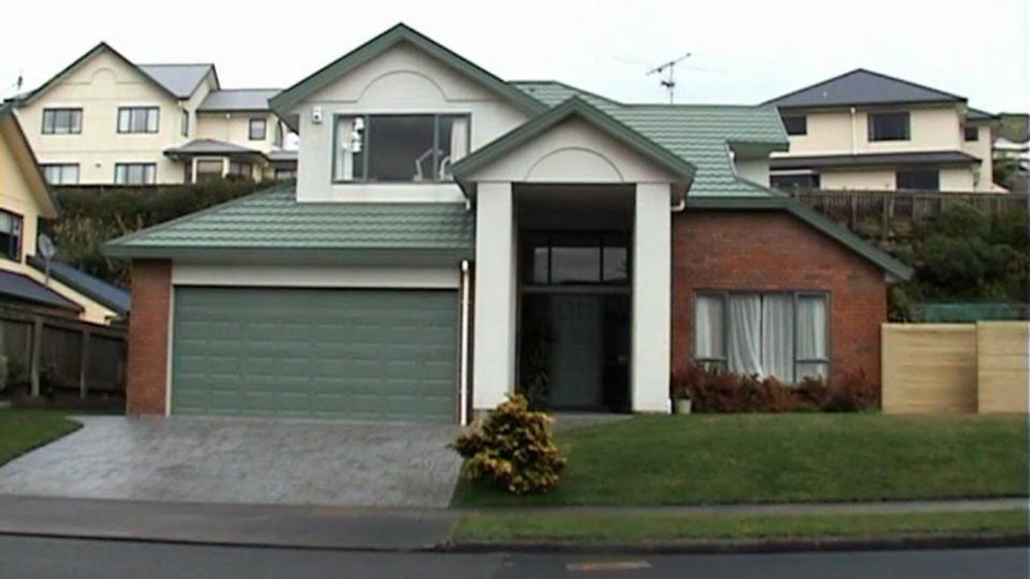 Murray Hewitt Barbra (2008) | Circuit Artist Moving Image Aotearoa New ...